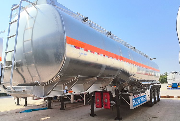 Bhachu Chemical Aluminum Tanker Semi Trailer for Sale in Tanzania